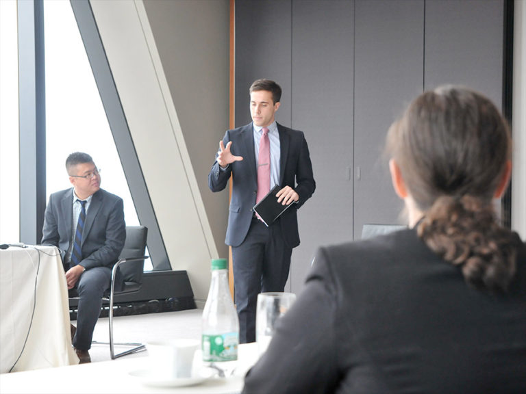 Student winners demo product at Hearst headquarters – RJI